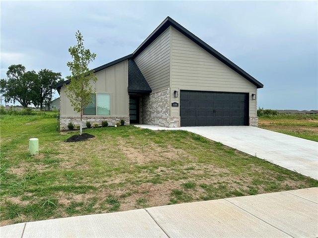 644 NW 65th Ave, Bentonville, AR 72713