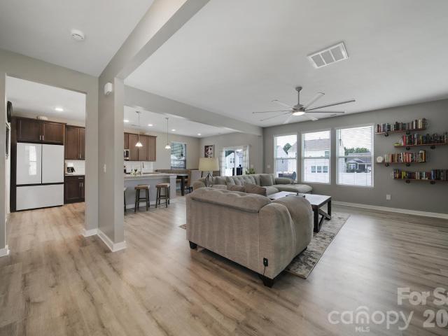 644 Synclaire Place