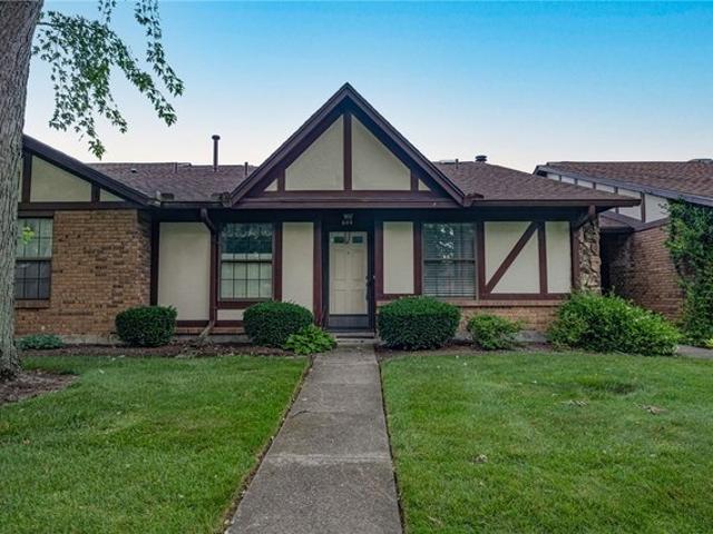 644 Pine Needles Dr, Washington Township, OH 45458