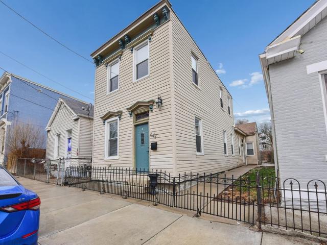 644 W 12th Street