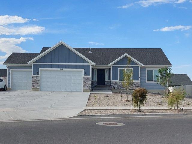 644 W Prairie Hawk Way, Grantsville, UT 84029
