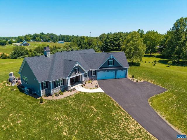 644 Vista Heights Dr