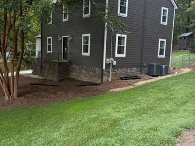 6454 Harbor Master Dr, Hixson, TN 37343