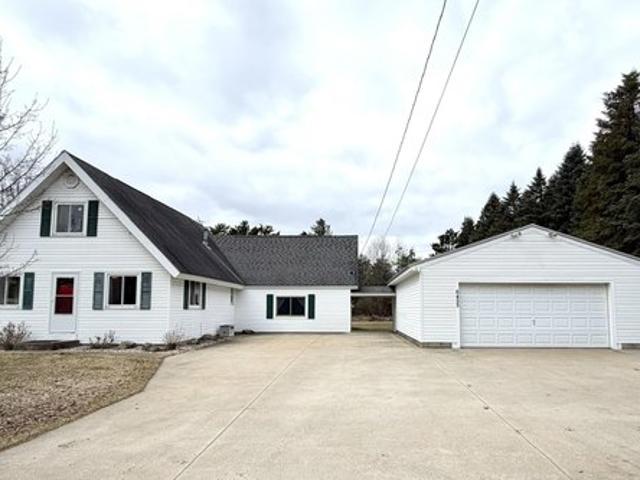 6455 N Geneva Rd, Coleman, MI 48618