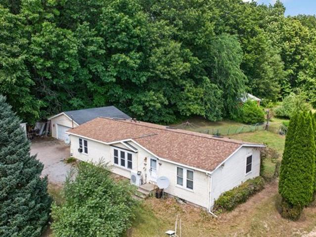 6455 Jordan Rd, Jackson, MI 49201