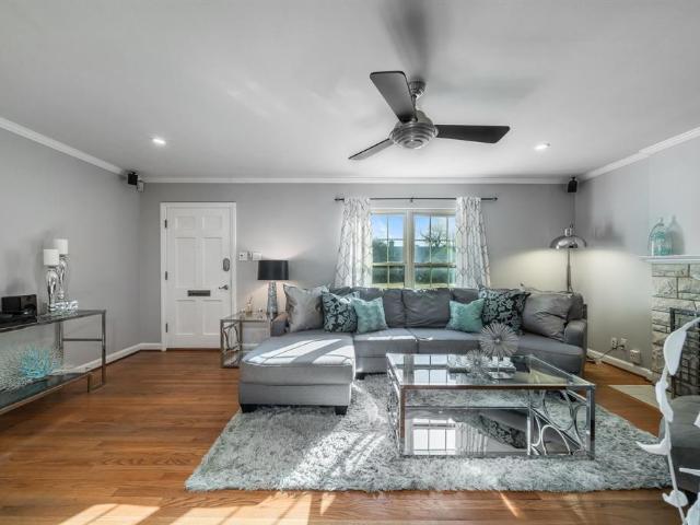 6455 Sondra Dr, Dallas, TX 75214 | MLS #21235 | Compass