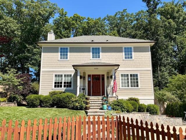 6456 Maplewood Dr, Falls Church, VA 22041
