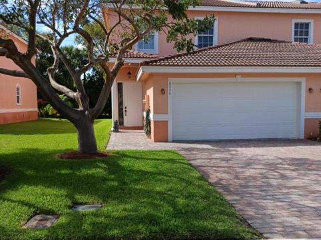6456 Azura Lake Rd, Lake Worth, FL 33463