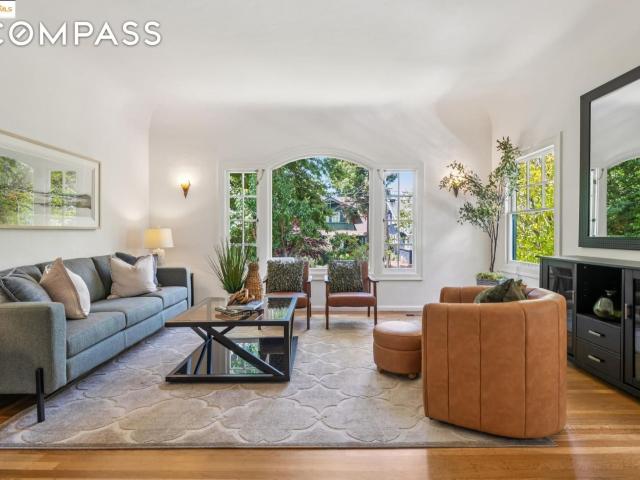 6456 Hillegass Ave, Oakland, CA