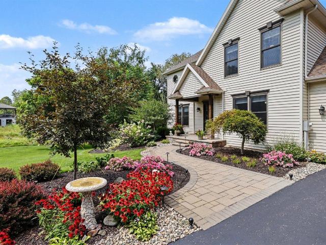 6457 Oak Court