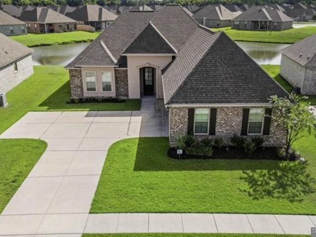 6458 Soaring Dr, Gonzales, LA 70737