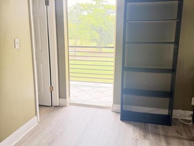 6451 N University Dr Apt 212, Tamarac, FL 33321