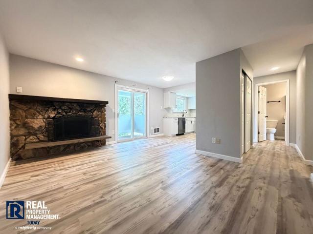 6451 S Stevens St Tacoma 2 Bedroom Apartment for Rent at 6451 S Stevens St, Tacoma, WA 98409 South Tacoma