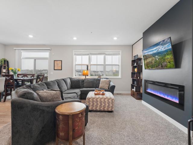6453 Inspire Circle S