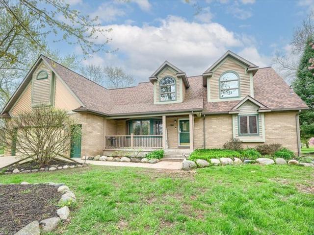6453 Johnson Rd, Flushing, MI 48433