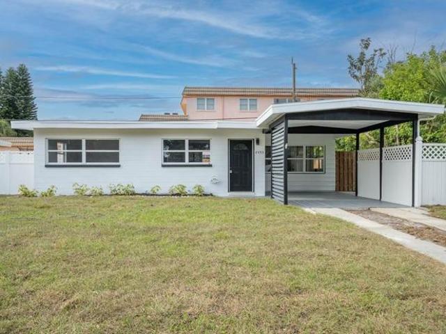 6453 44th Ave N, Kenneth City, FL 33709