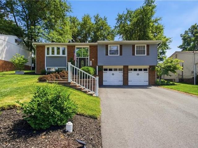 645 Carnival Dr, Pittsburgh, PA 15239