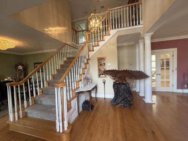 645 Barham Ln