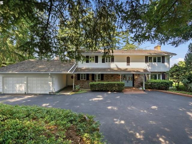 645 Bergis Rd, Lake Oswego, OR 97034