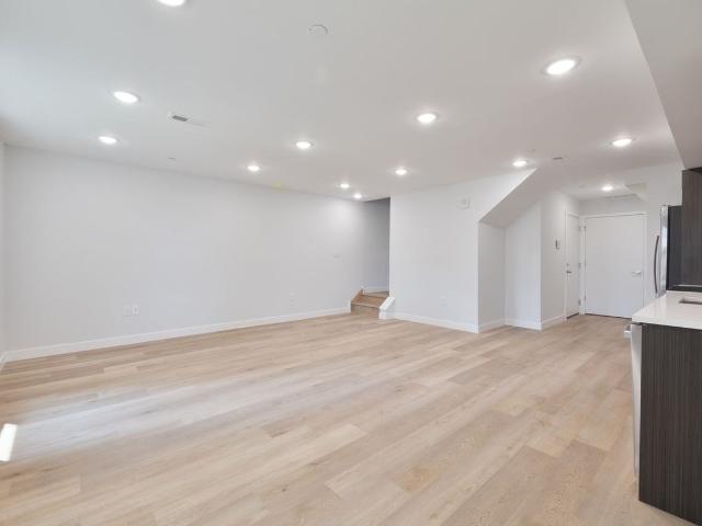 645 Brooklyn St 2 Bedroom Apartment for Rent at 645 N Brooklyn St, Philadelphia, PA 19104 Haverford North