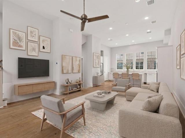 645 Dalton Ln, Irving, TX 75039 | MLS #21241 | Compass