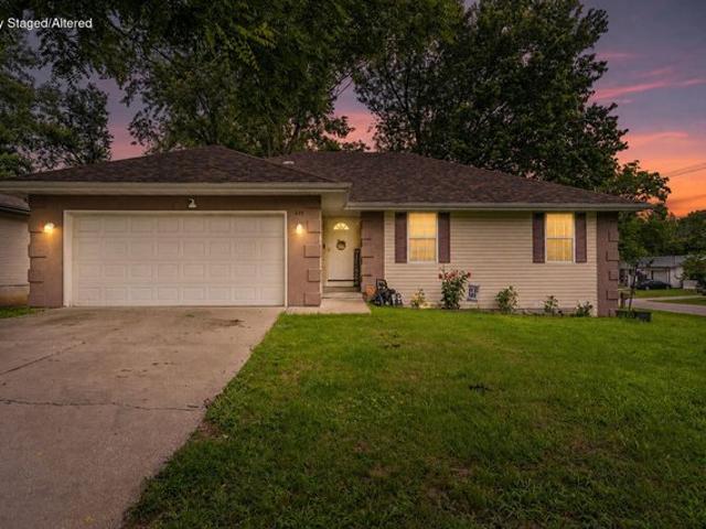 645 E Livingston St, Springfield, MO 65803