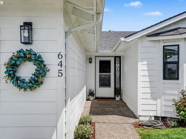 645 john st