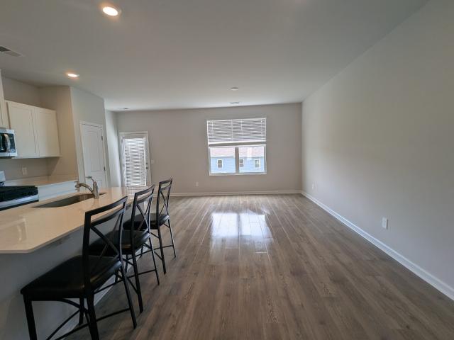 645 Longtail Ln