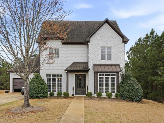 645 Lake Ridge Dr, Trussville, AL 35173
