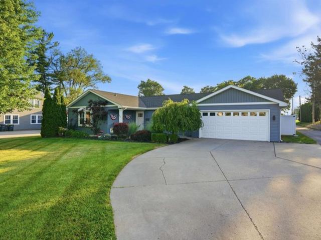 645 N Riley St, Kendallville, IN 46755