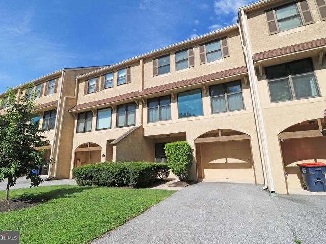 645 Niblick Lane
