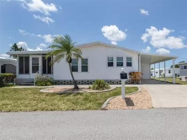 645 Schooner St, North Port, FL 34287 MLS# N6133333