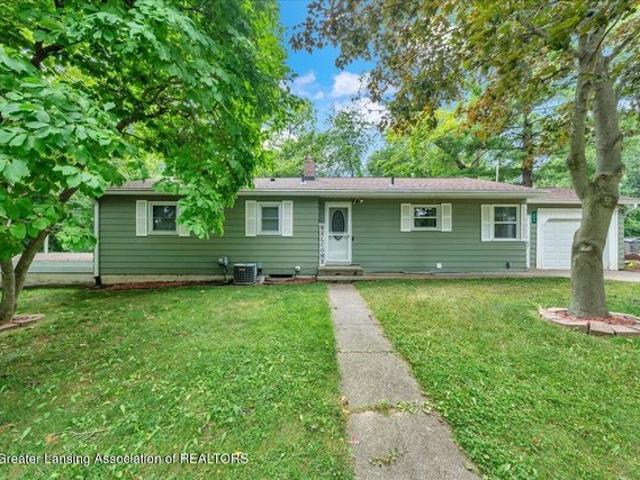 645 Park St, Ionia, MI 48846
