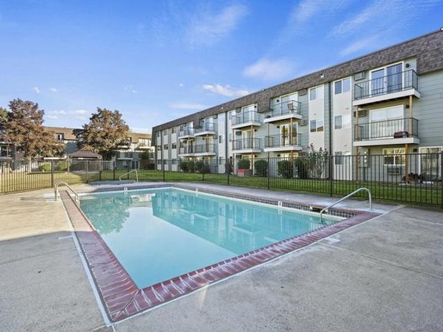 645 Royal Ave, Medford, OR 97504