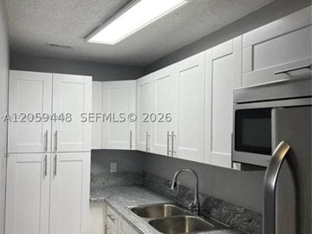 645 W 68th St Unit 645, Hialeah, FL 33014