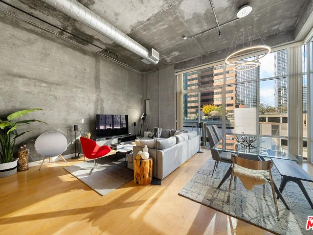 645 W 9th St, Unit 711, Los Angeles, CA 90015 | MLS #25613 | Compass
