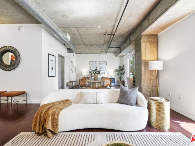 645 W 9th Street 342