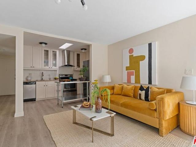 645 Westmount Dr 306, West Hollywood, CA