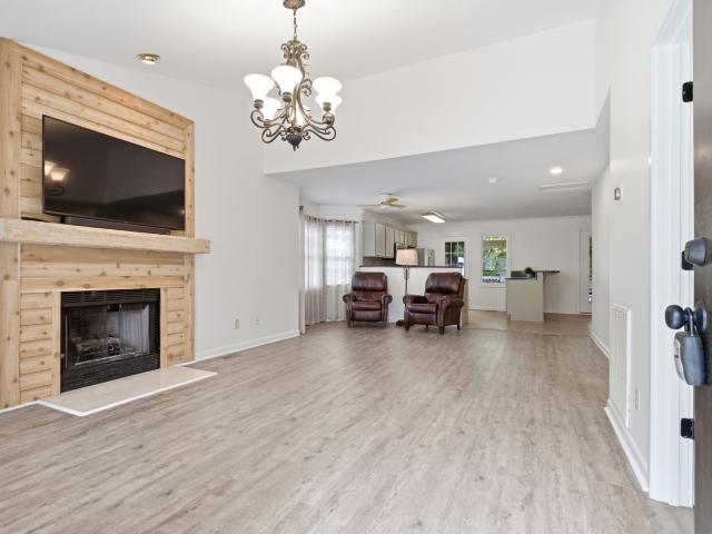 645 Wildwood Trce