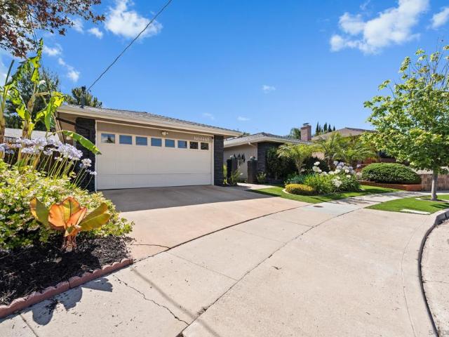 6465 Coral Lake