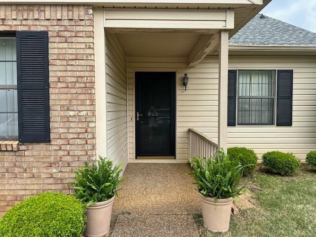 6466 Brookmead Cir, Hixson, TN 37343 | MLS #3185 | Compass