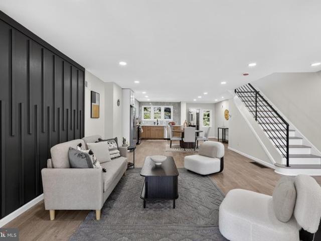 6467 Woodcrest Ave, Philadelphia, PA 19151