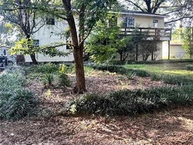 6468 Hampton Rd, Clemmons, NC 27012