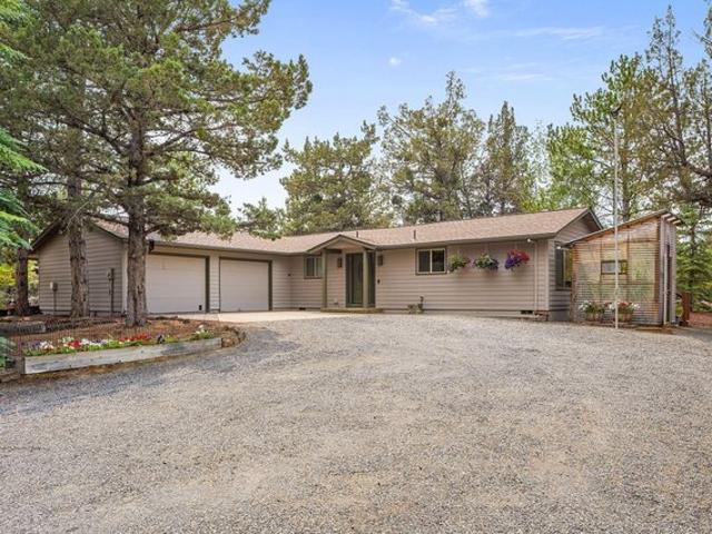 64699 McGrath Rd, Bend, OR 97701