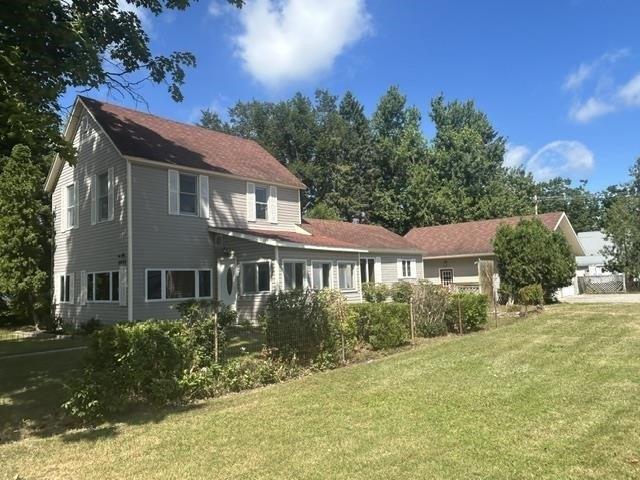 6469 Mill St, Pellston, MI 49769