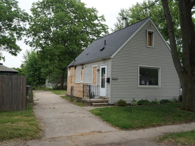 6469 Elm St, Taylor, MI 48180