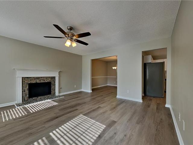 6469 Lester Lane