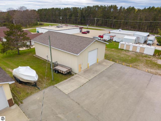 6460 N Reynolds Road