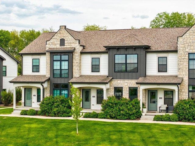 6460 Galleria Dr Unit 3102, West Des Moines, IA 50266