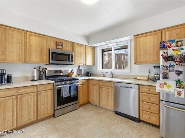 6460 Village Pkwy Unit 143, Anchorage, AK 99504